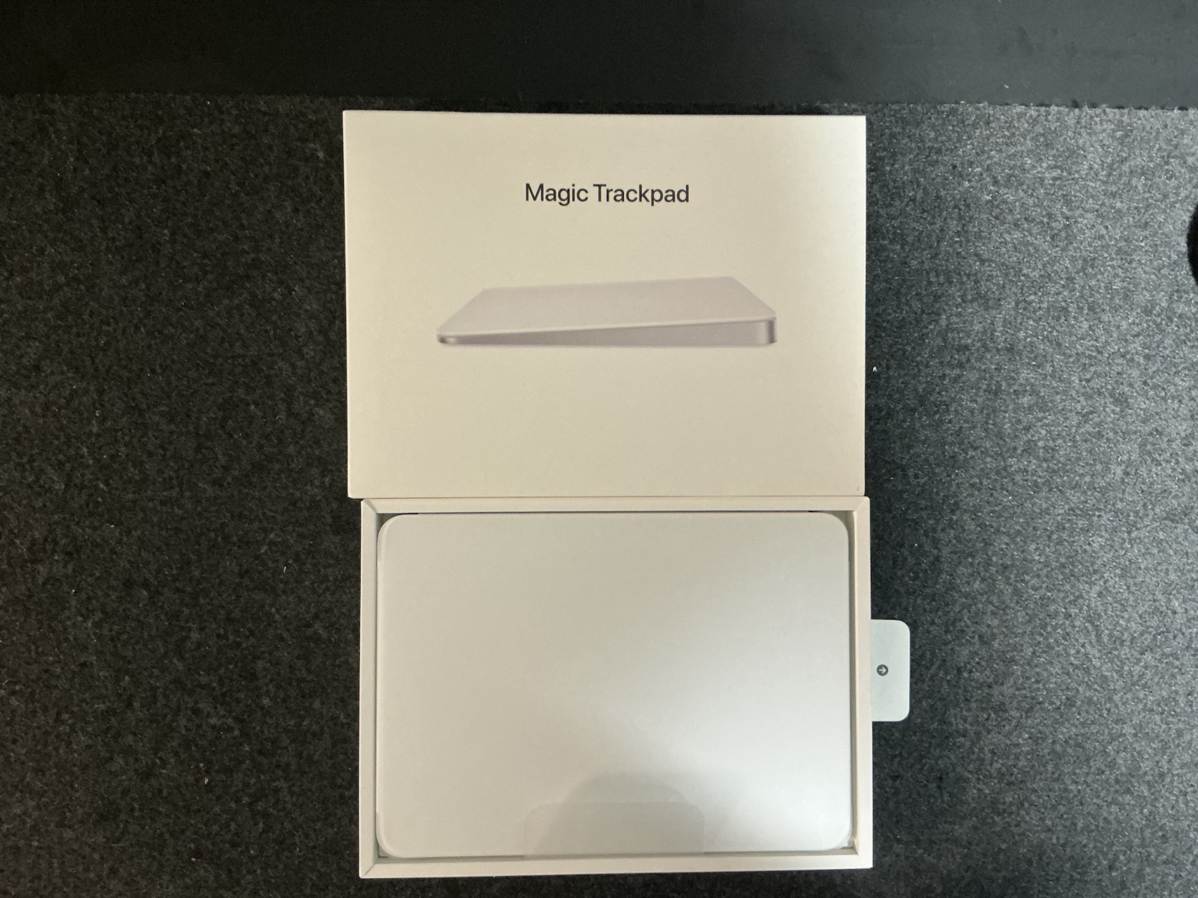 【2025年最新】Magic Trackpad 3レビュー｜愛用者が語るメリット・デメリットと2との違い | がじぇぷら！Gadget Life